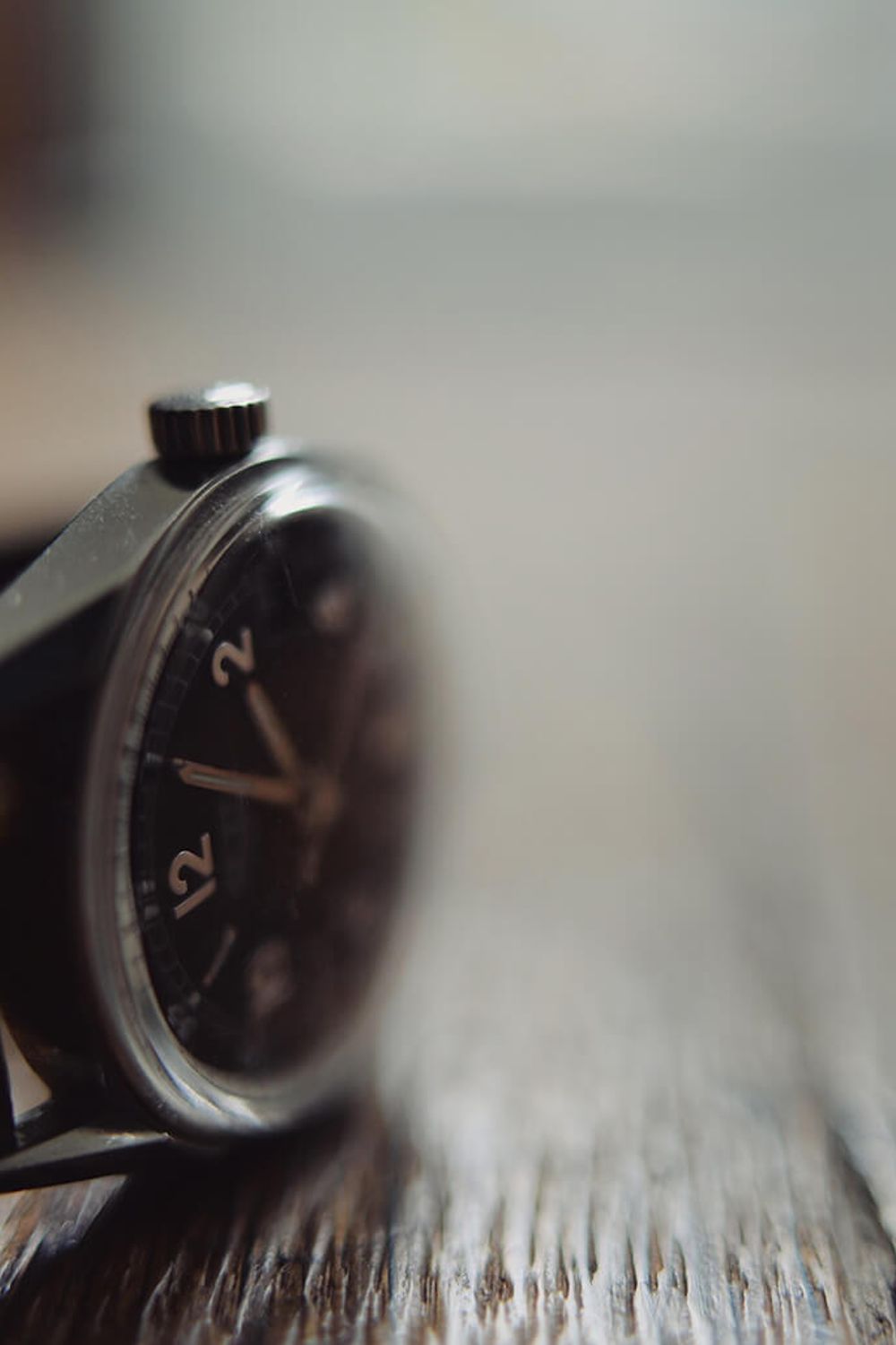 Vintage Benrus Watch: Identification & Value Guide