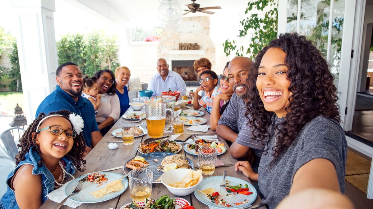 Family Reunion Planning Checklist and Essential Tips