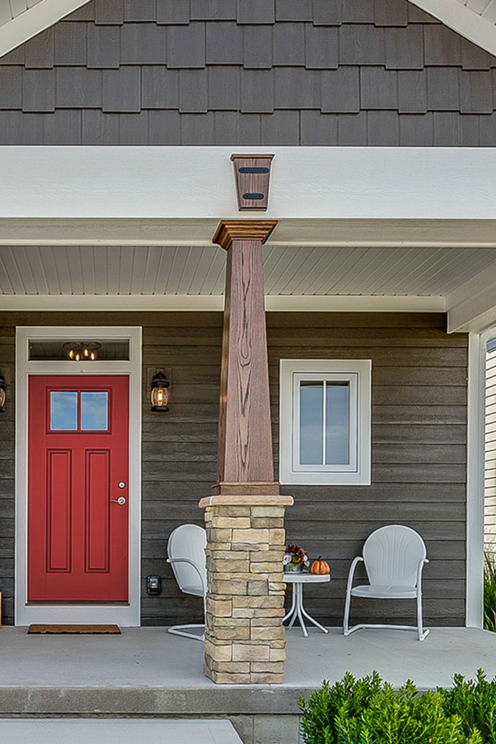 Red Front Door Meanings in Feng Shui