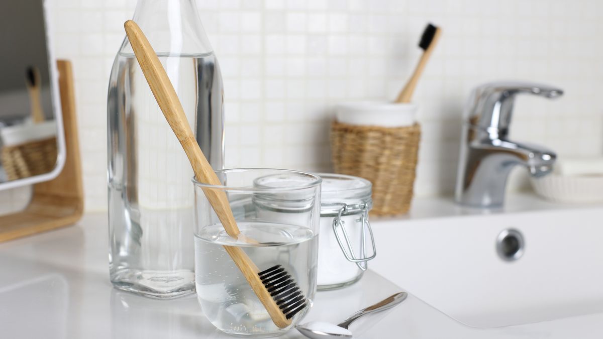 How to Disinfect a Toothbrush: 10 Easy Methods That Work