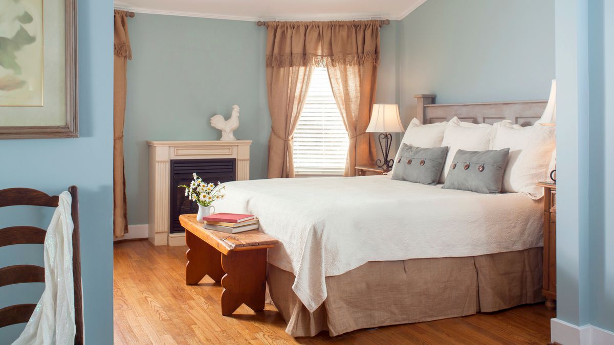 9 Smart Places to Put an Antique Wooden Bench in Your Home
