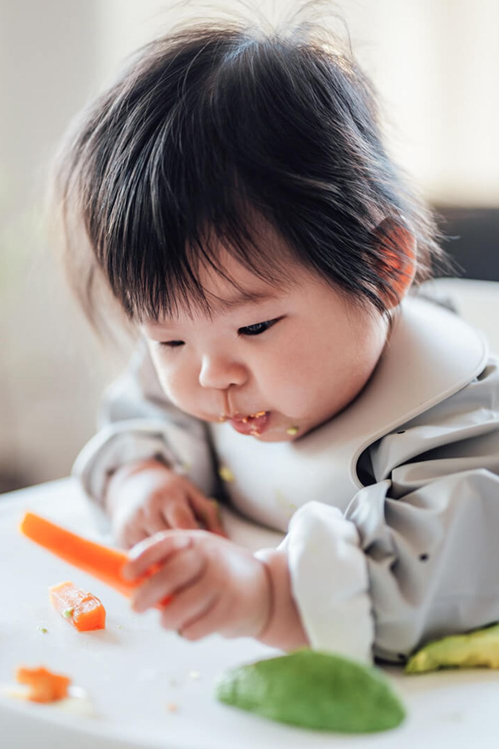 25+ First Foods for Baby-Led Weaning and How to Offer Them Safely