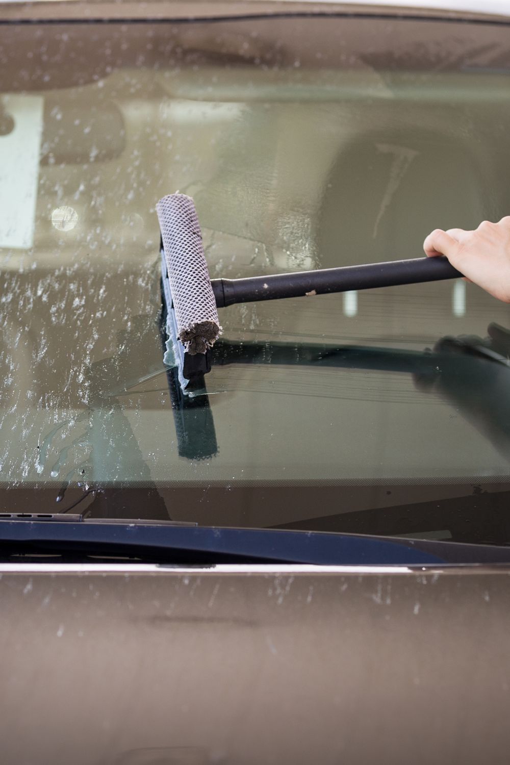 How to Clean Bugs Off Your Car & Windshield: 5 Easy Methods